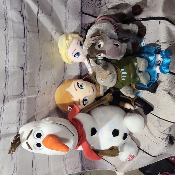 Disney | Toys | Frozen Plush Lot Princess Elsa Anna Sven Olaf Troll 5 ...
